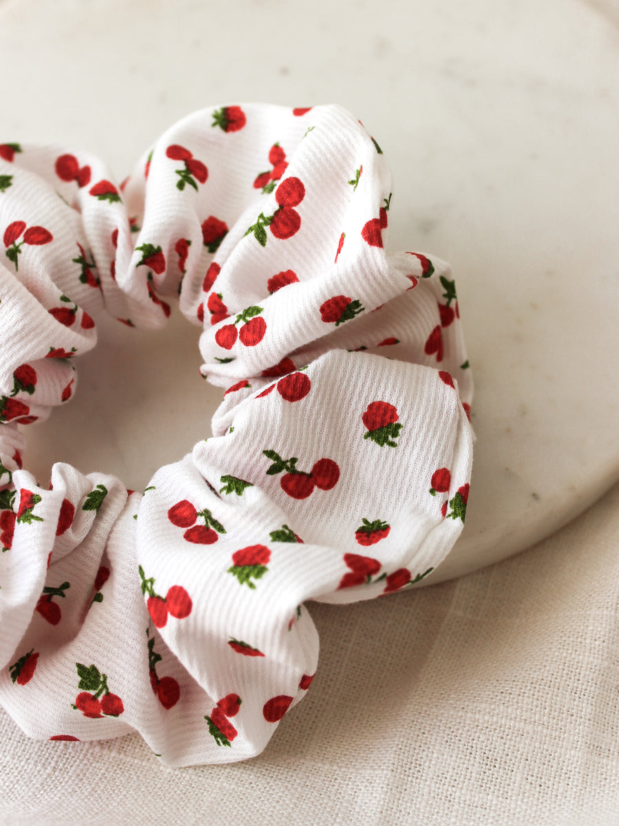 Berry In Love Scrunchie – JoJo Makes
